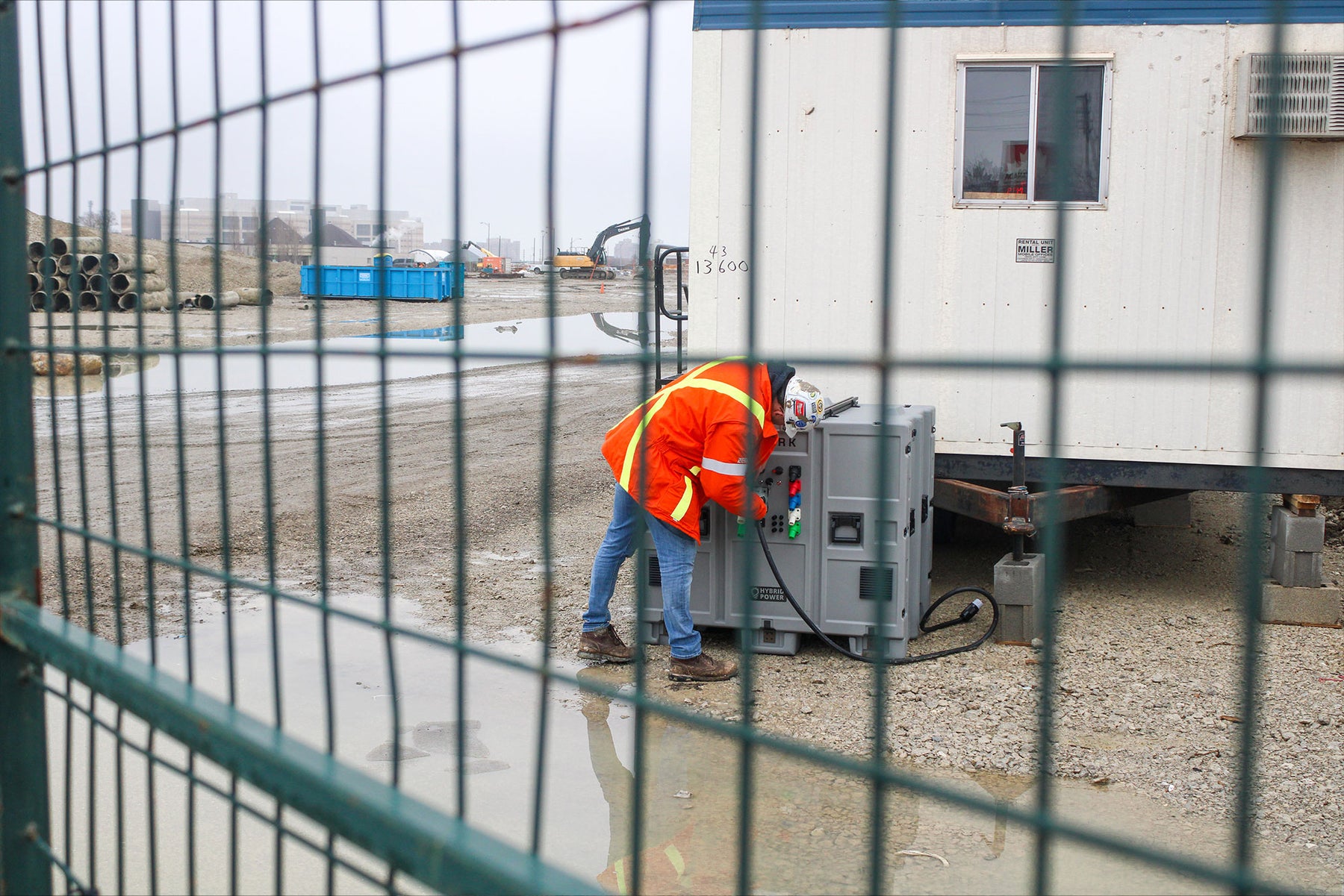 Meet Your New Worksite Buddy: The Batt Pack Spark - Hybrid Power Solutions
